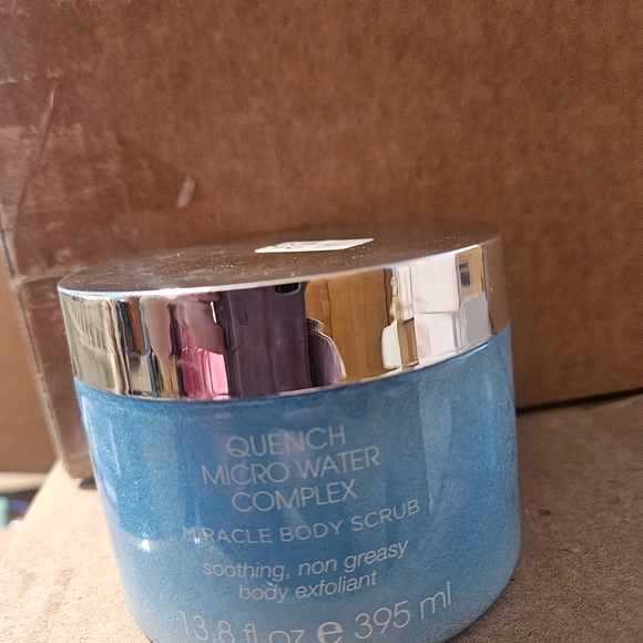 Quench | Bath & Body | Micro Water Complex Miracle Body Scrub Silver ...